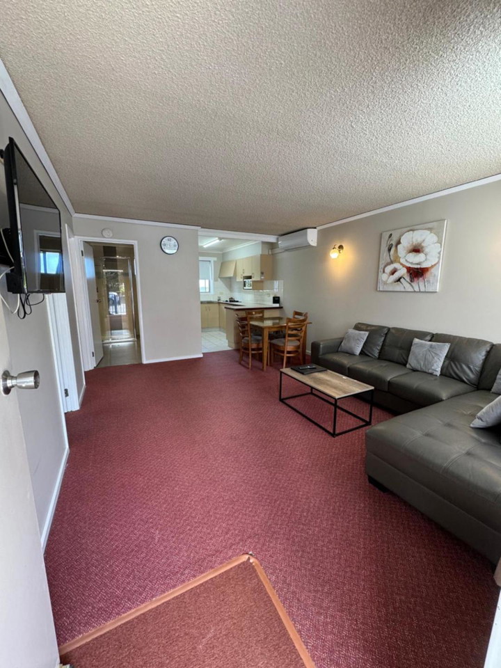 Blue Whale Motor Inn & Apartments - Warrnambool