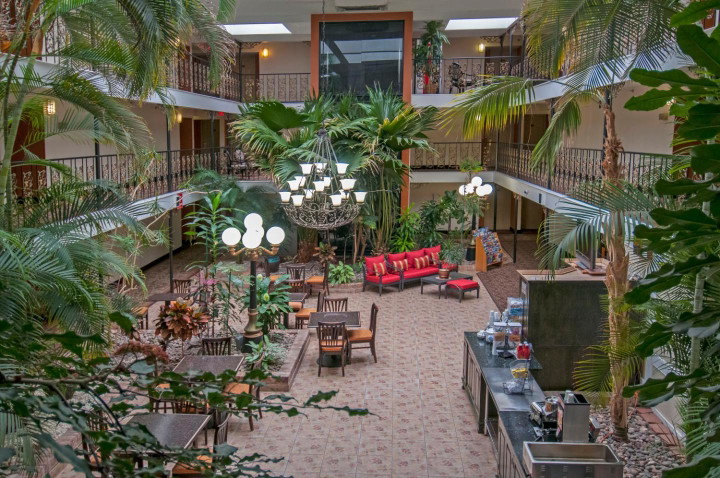Governors Suites Hotel Oklahoma City Airport Area - Oklahoma City, OK