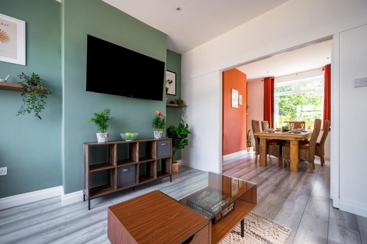 Hestia House: Comfort And Relaxation In The City - Oldham