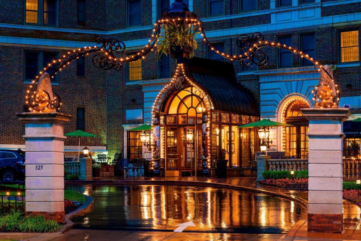 The Raphael Hotel, Autograph Collection - Kansas City, KS
