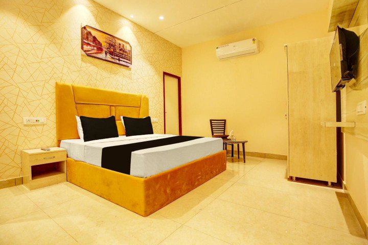 Hotel O A Galaxy - Ludhiana