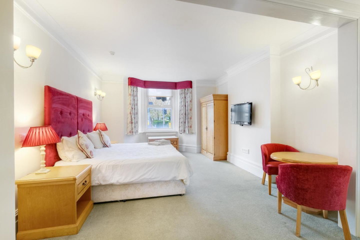 Charles House - Windsor - Slough