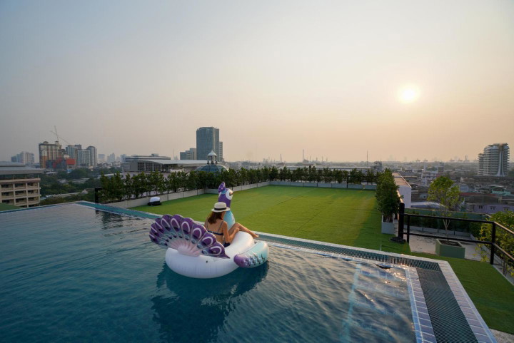 Romance Hotel Sukhumvit 97 - Phra Khanong