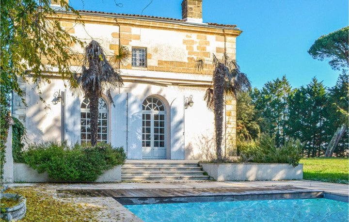 Beautiful Home In Léognan With Sauna - Gradignan