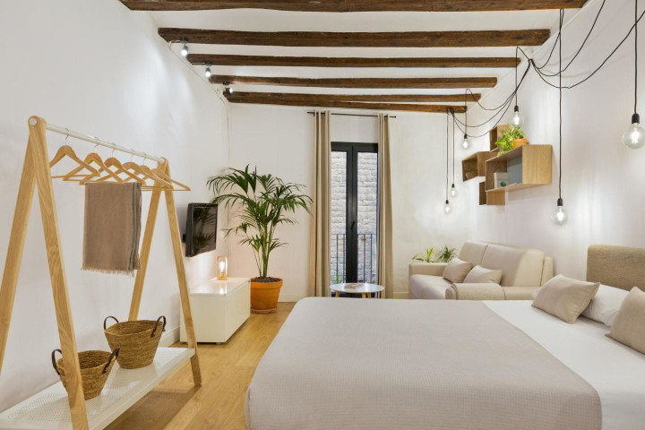 Ola Living Born - Barcelona