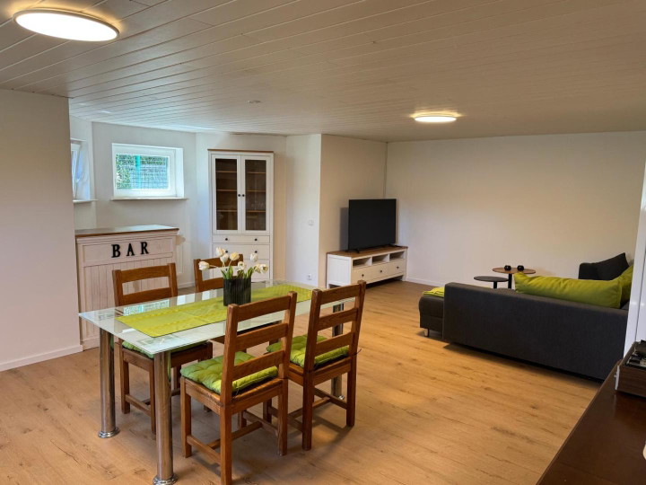 Große Wohnung Am Segelflugplatz - Sarre