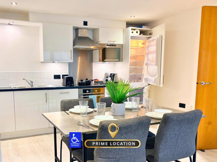 Comfortable & Spacious York City Centre 2 Bed Apartment With Lift And Well Equipped - York