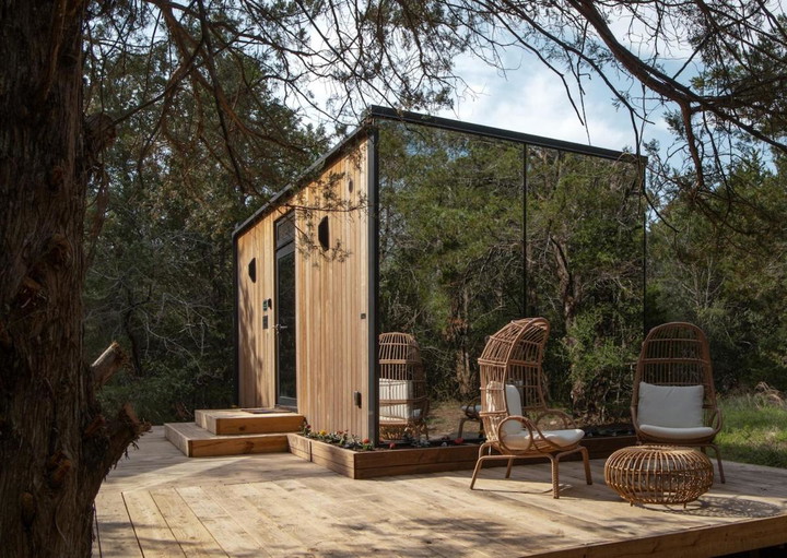 Lakeside ÖÖD Mirror Cabin #1 - Nature Getaway - Bastrop, TX