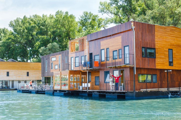 Arkabarka 2- Floating Dream Rooms And Apartments - Belgrade