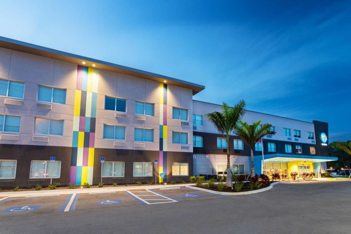 Tru By Hilton Bradenton I-75, Fl - Tampa Bay, FL