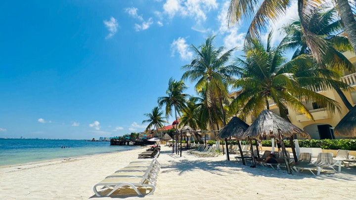 Caribbean Apartment - Cancún