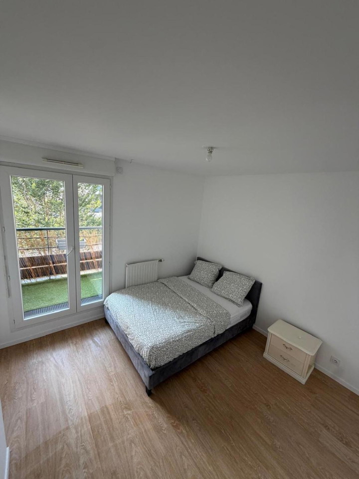Modern 2br Train, Versailles, Paris - Trappes