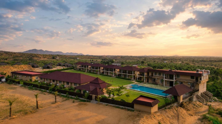 Kesar Hills Resort - A Unit Of Prem Hospitality - Rajasthan