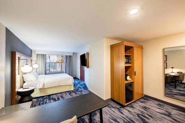 Fairfield Inn & Suites By Marriott St Louis Chesterfield - Kirkwood, MO
