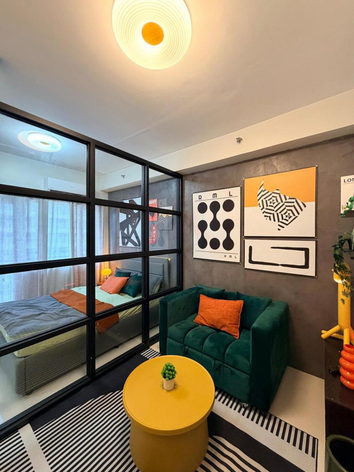 Elevated Retro Condo Near Bgc, Makati, And Ortigas - Makati