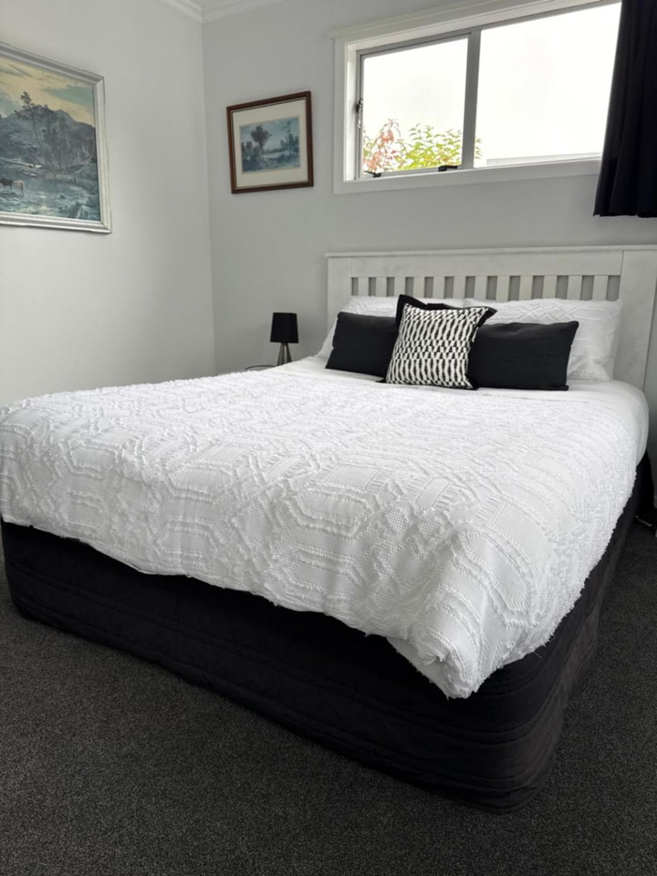 Inglewood Shared Home Bnb - New Plymouth