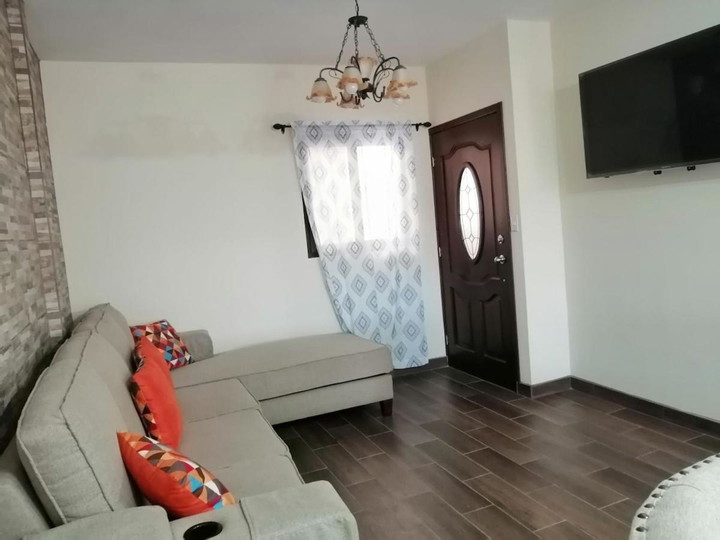 Kanajuyu House! - Guatemala