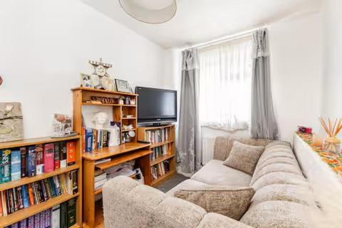 Rest & Nest - London, UK