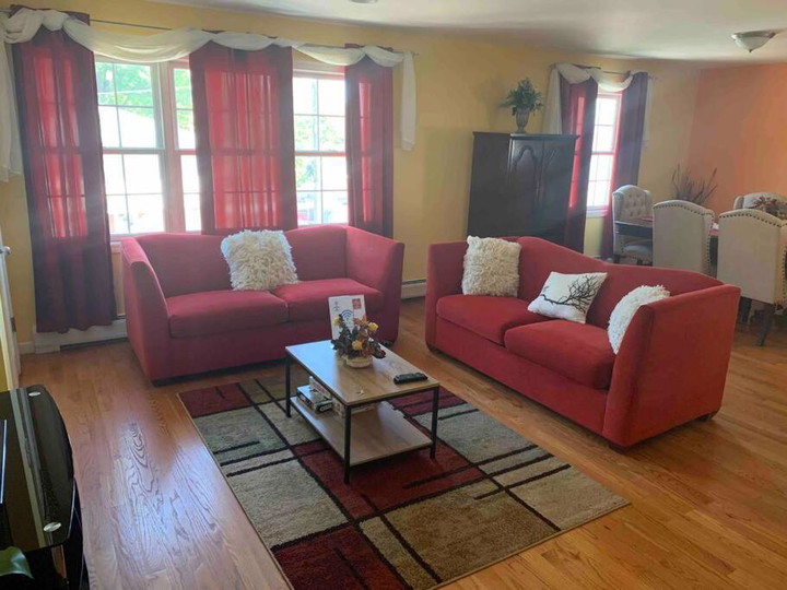 Family 3-bedroom Home (2nd Floor Near Ewr/outlet) - Staten Island
