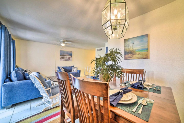 Coastal Condo W/ Dock Access, 2 Miles To Beach! - North Padre Island, TX