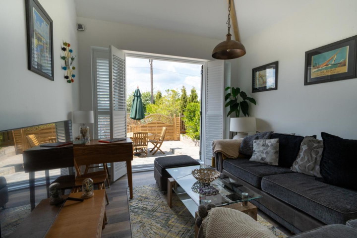 The Mustard Pot 2-bed Apartment Stoke Holy Cross - Norwich