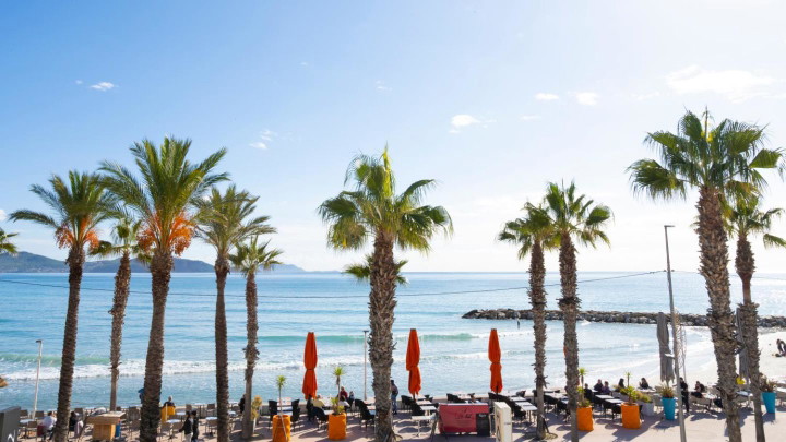 Hotel La Ciotat - A Deux Pas De L'eau - La Ciotat