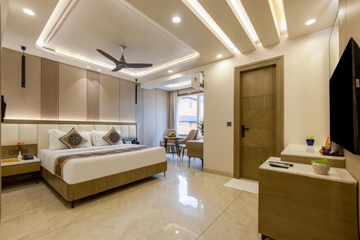 Holiday Homez, City Centre With Free Airport & Train Station Pickup - New Delhi
