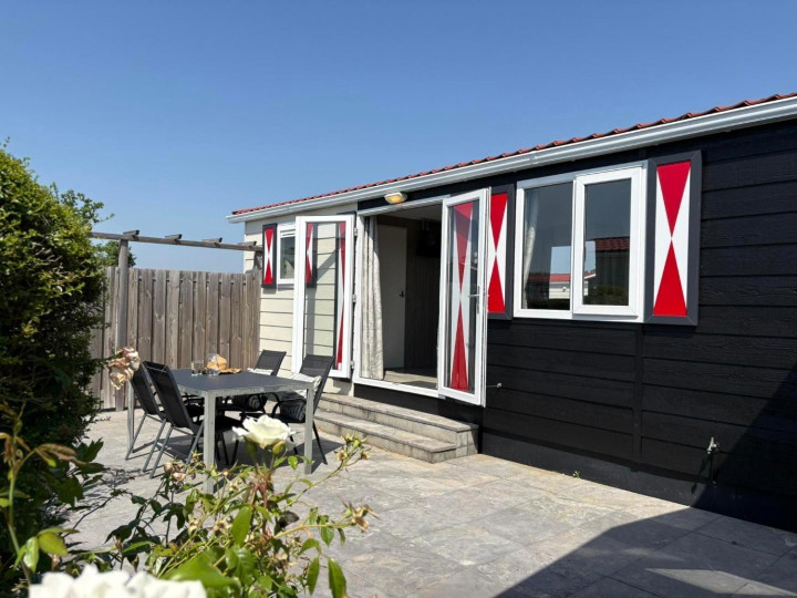 Vakantiechalet In Serooskerke Dicht Bij Strand Met Airco - Oostkapelle