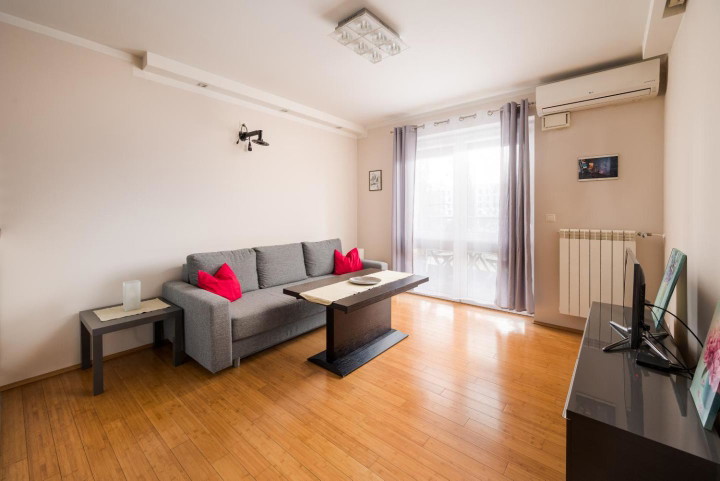 Marywilska 67 Inviting Apartment By Bookinghost - Warsaw