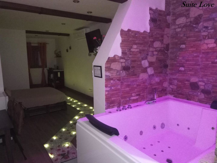 Suite Love Jacuzzi (Casas Toya) - Torrelaguna