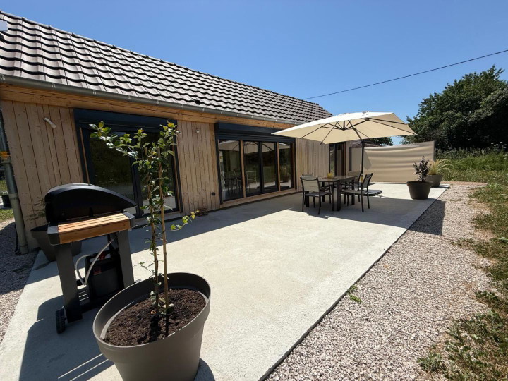 Chalet En Bois Indépendant, Terrasse Et Accès Piscine - Bourgogne-Franche-Comté