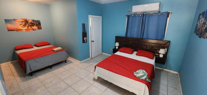 Bliss On The Bay Double Beds - Honduras