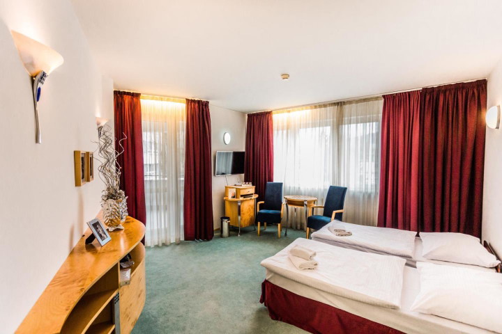 Hotel Set - Bratislava