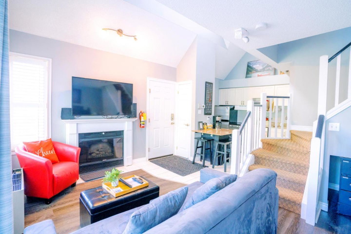 Gorgeous Loft In The Heart Of Blue Mountain - Collingwood