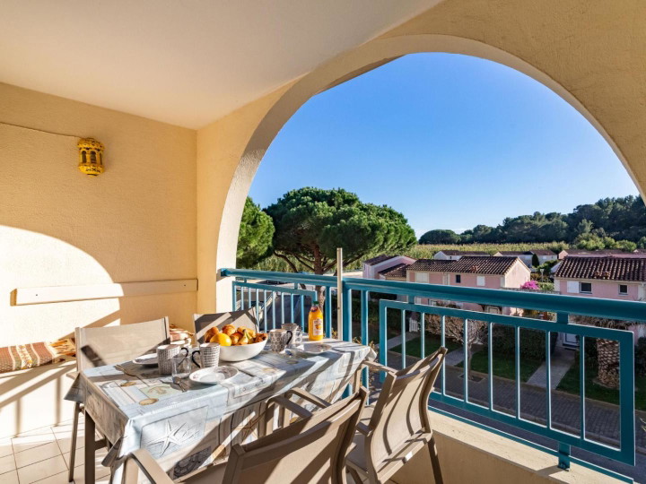 Apartment Le Domaine D'azur-5 By Interhome - Le Lavandou