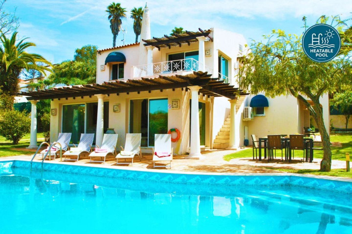 Villa Bogota - Moradia Acolhedora Com Piscina Aquecível E Bbq - Albufeira