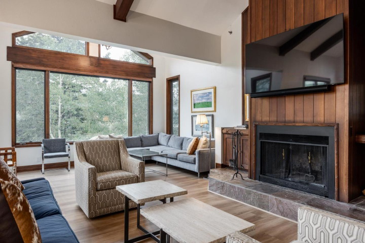 Deer Valley Little Belle Ultimate Ski Getaway, Sleeps 14, Luxury Design, Private Hot Tub, - Park City, UT