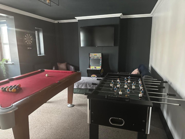 By Lushlets - Apartments Games Room Hot Tub - Great For Hens Stags And Sporting Groups - Cardiff