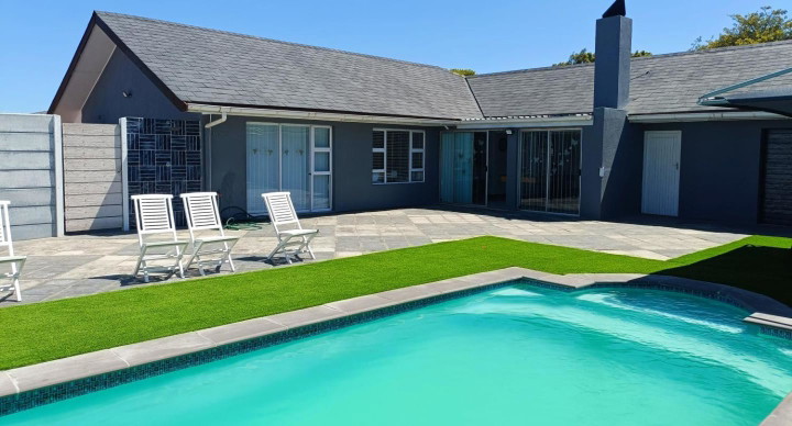 Frangipani House - Claremont