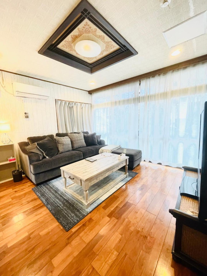 Chatan Beach House 1 - Okinawa, Japan