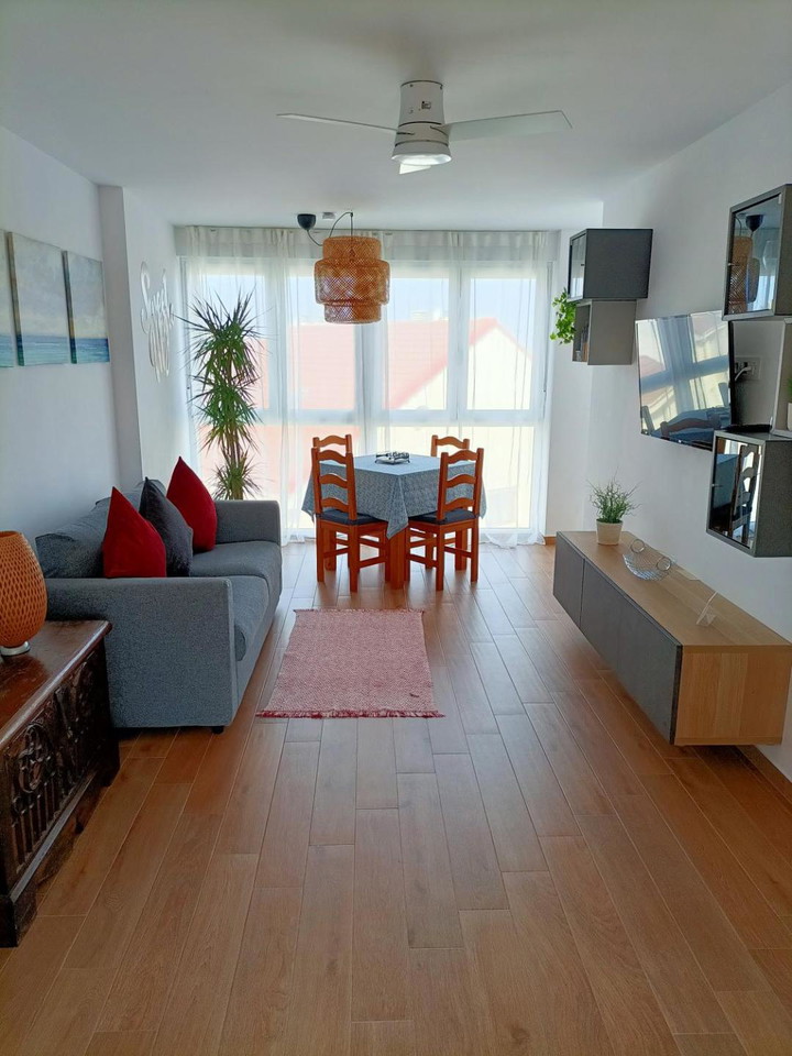 Precioso Apartamento Con Piscina En La Playa - Santa Cruz de Bezana