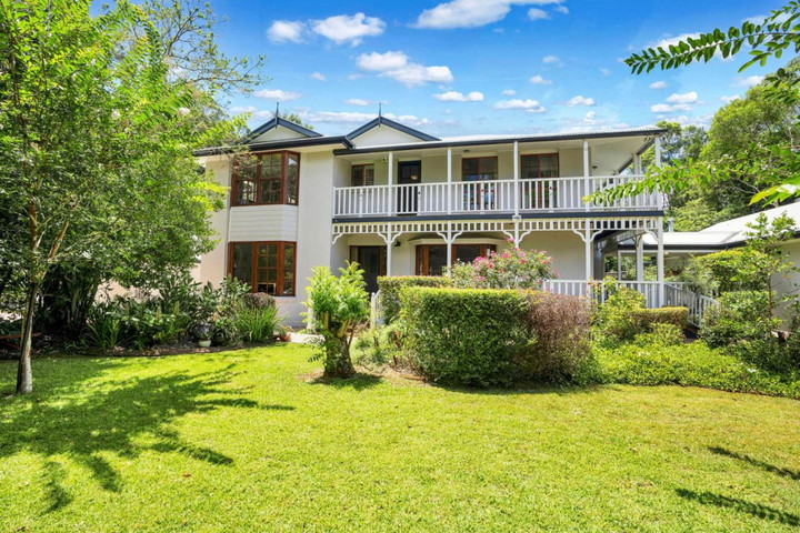 The Avenue At Montville (House) - Montville
