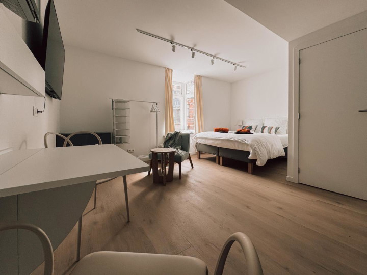 Business Accommodation 'Flow Living' Nomad - Geel