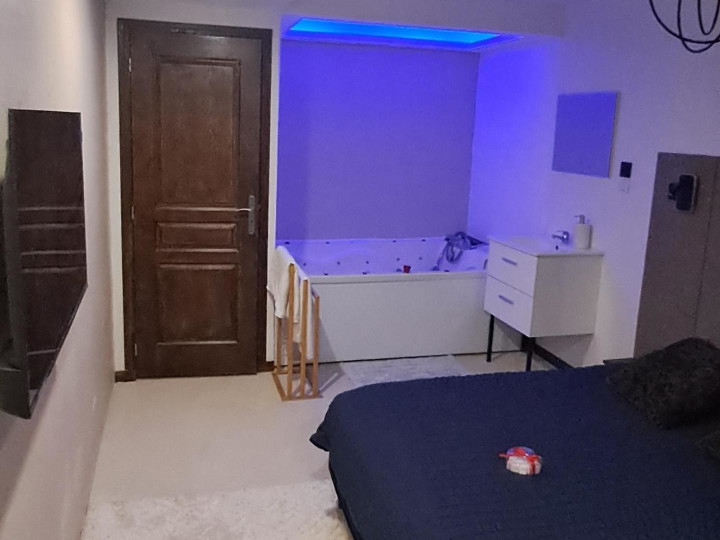 Chambre Bain Balneo Indépendante - Grignan