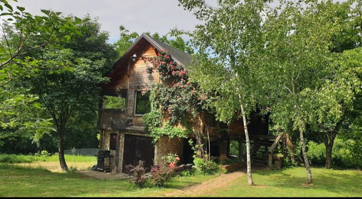Log Cabin - Serbia