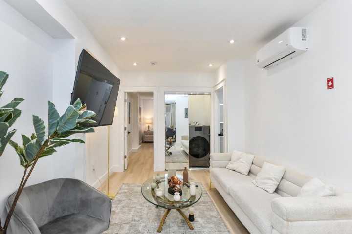 Designer Seaport Apartment - Sleeps 14 - Manhattan, NY