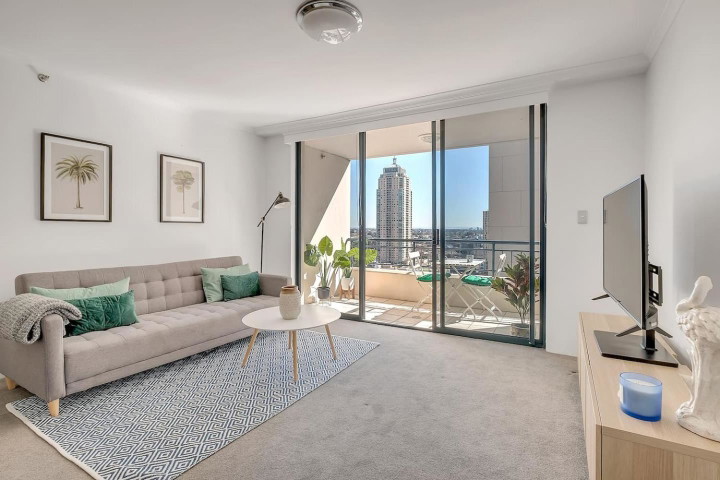 Top Of The Town With Sydney Cbd At Its Doorstep - Sydney