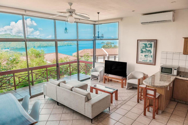 Playa Del Coco 3br: Ocean Views & Pools! - Playa Hermosa