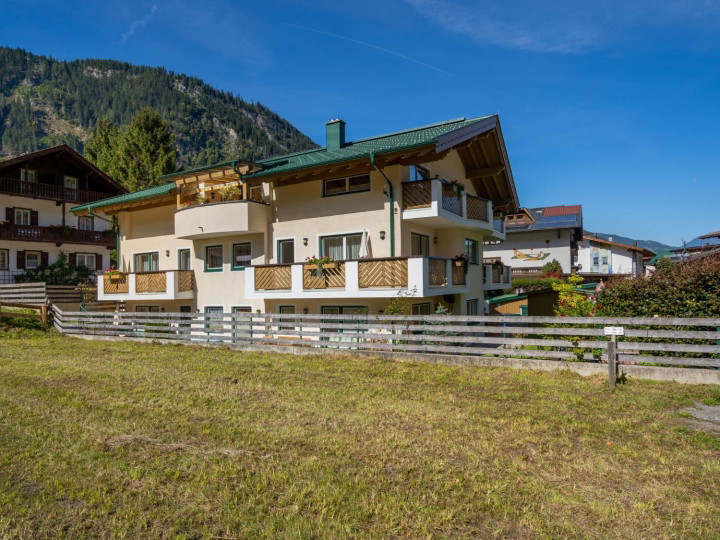 Apartment Rosa-8 By Interhome - Mayrhofen