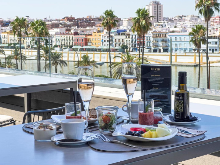 Hotel Kivir - Tomares